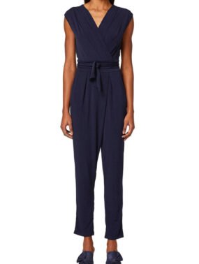 Begrafenis? Tips voor gepaste uitvaart kleding | Dresscode.nl